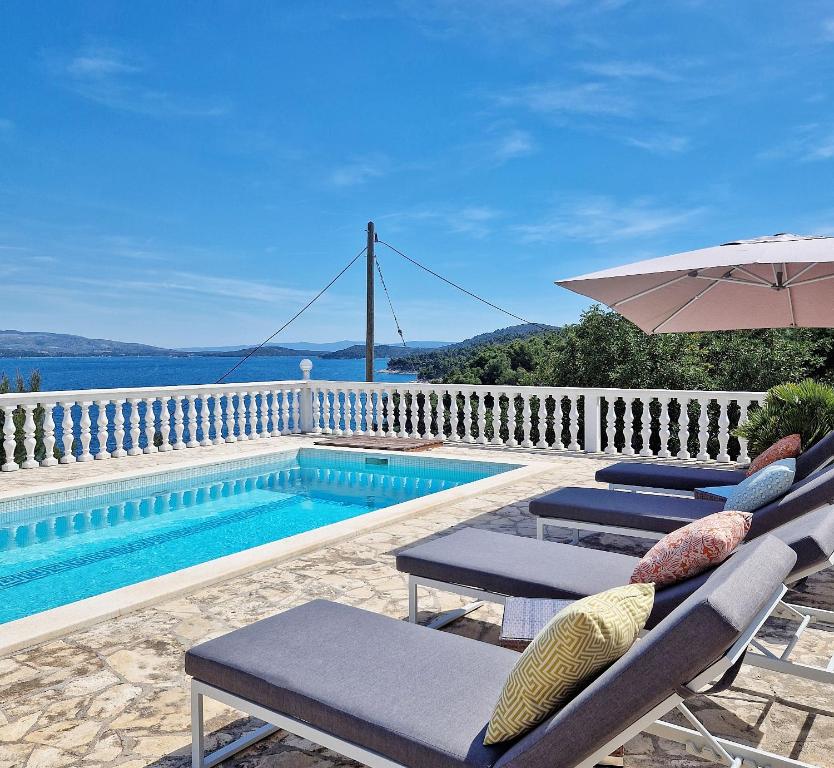 Villa Ensoleillee Solta Kroatien, Stomorska (updated prices 2025)