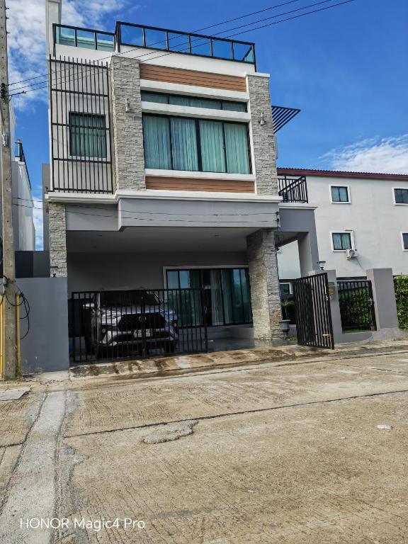 Pat Holiday Home, Cha-am (aktualisierte Preise für 2025)