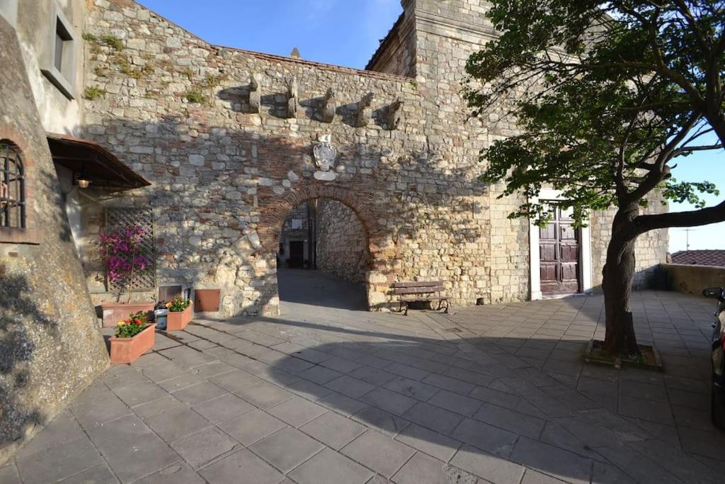 Via del Castello 23, Rosignano Marittimo (updated prices 2026)