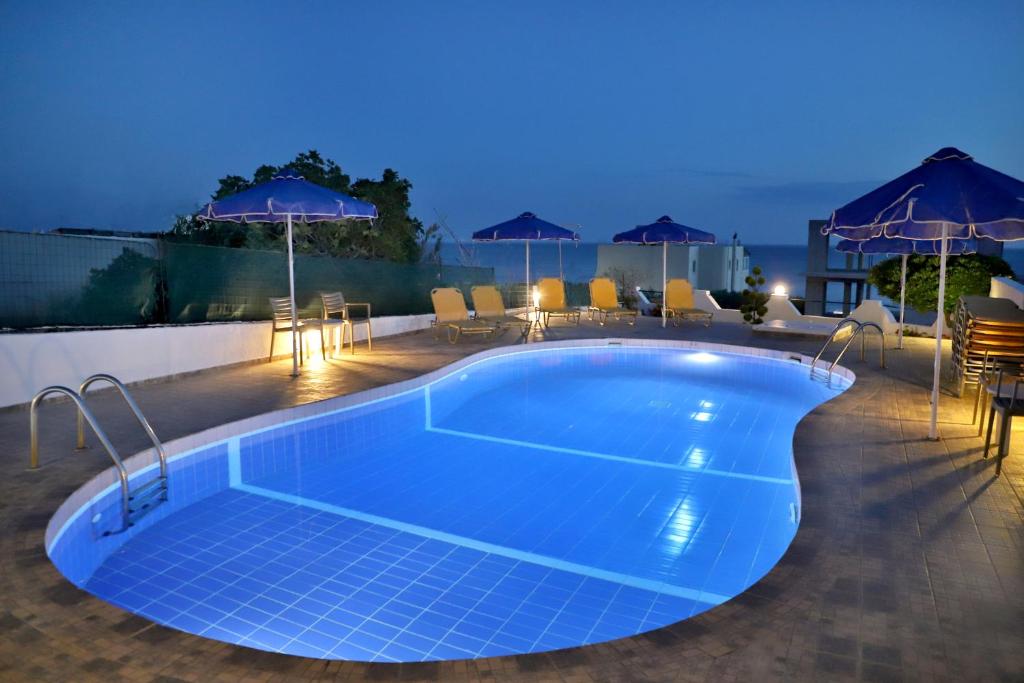 Helios Studios & Apartments, Makry Gialos (updated prices 2026)
