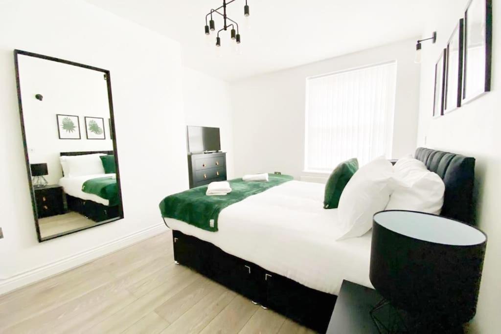 Faulkner Square 2 bed apt, Liverpool (updated prices 2025)
