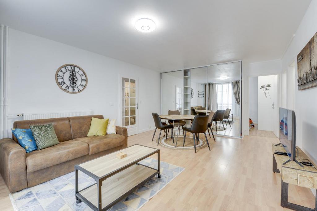 Chic and spacious apart with parking, Saint-Germain-en-Laye – 2024 ...