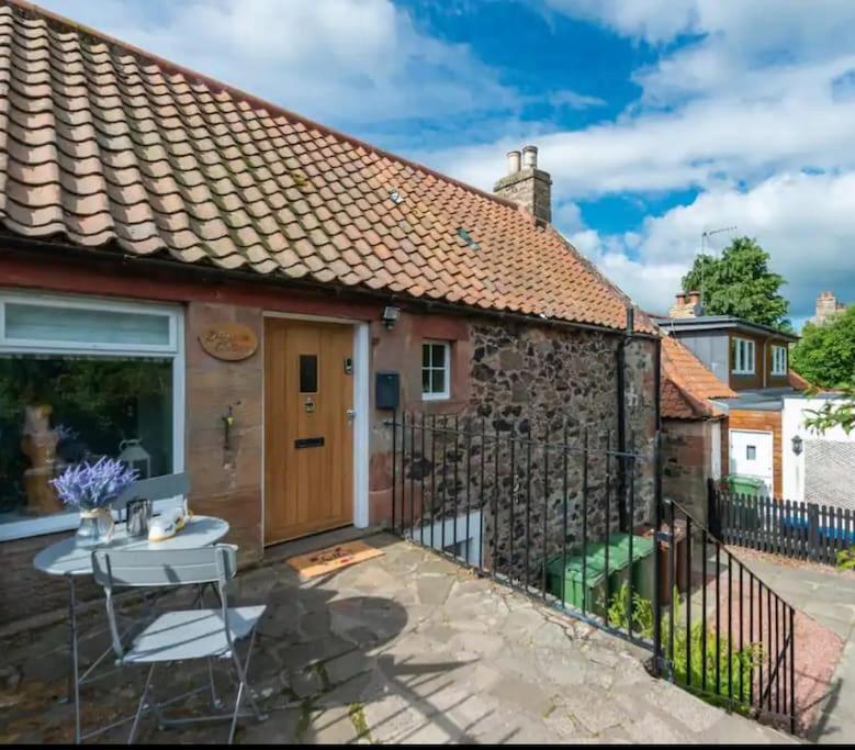 Delightful Garden Upper Cottage in Oldhamstocks East Lothian ...