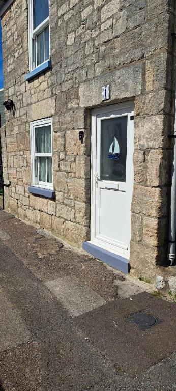 Cabin cottage, Castletown (updated prices 2026)