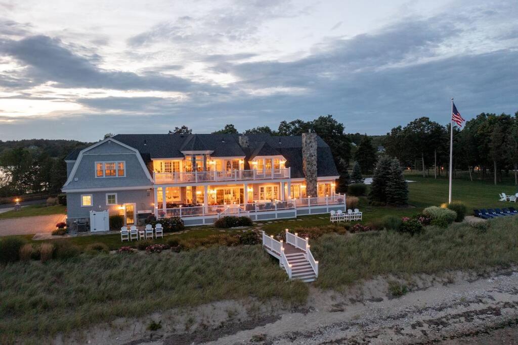 The Beachfront Estate, 360 Ocean Views, 5700 sqft, Mattapoisett ...