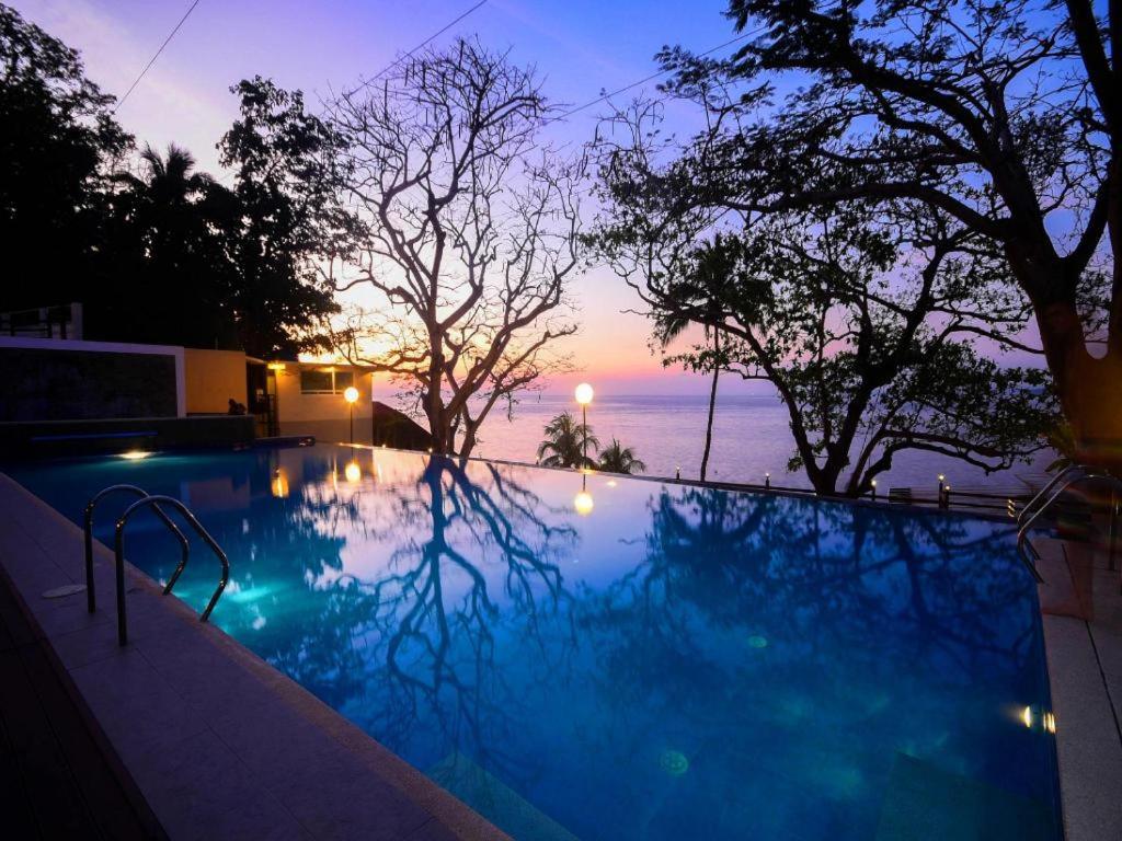 Anilao Awari Bay Resort, Batangas City (updated prices 2025)