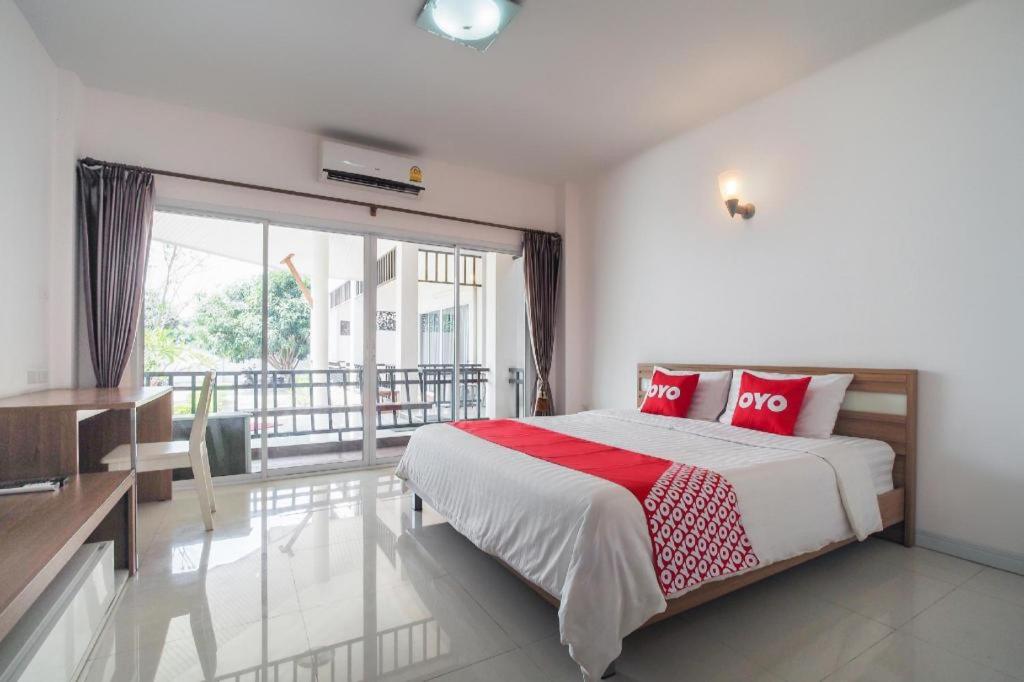 Super OYO 662 Malee Bunga Hotel, Si Racha (updated prices 2025)