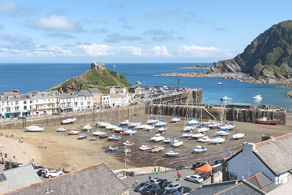 'Overboard' airy harbour house with seaview, Ilfracombe (updated prices ...
