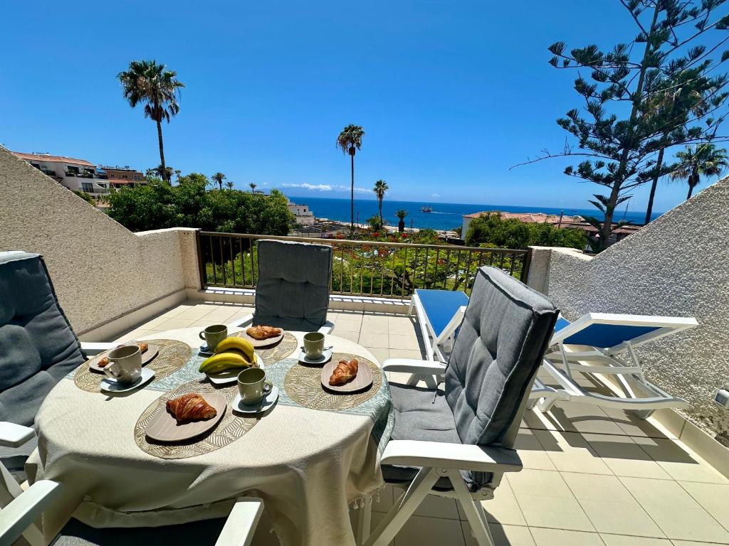 Piscina - Vista al mar - Tamara - VV Canary Ocean Homes, Santiago del Teide (updated prices 2025)