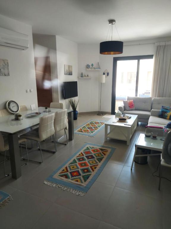 Nice one bedroom apartment for rent in Marassi Marina sea view, Sīdī ...