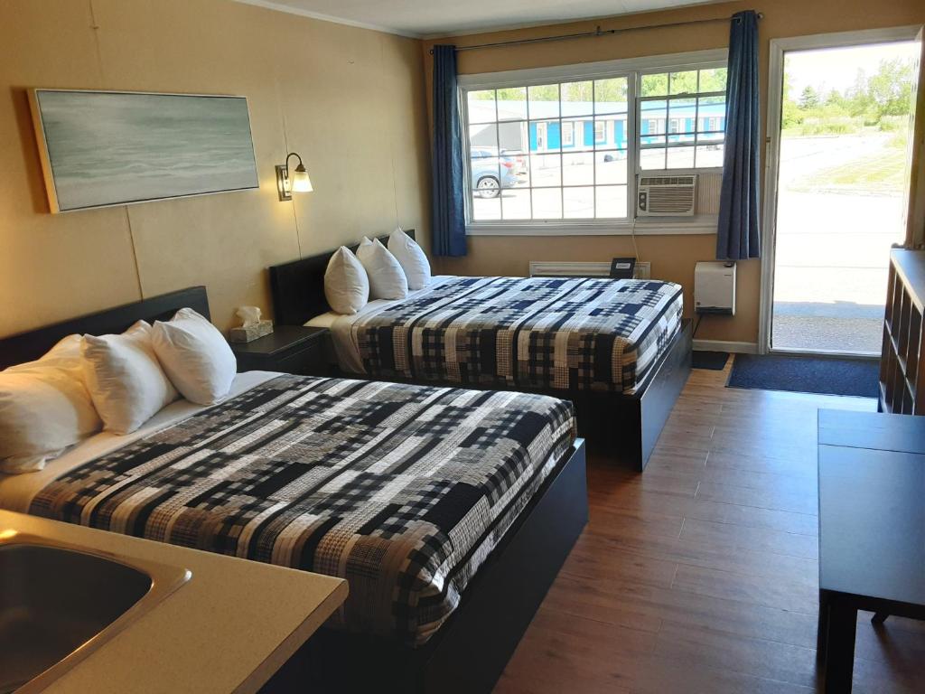 Berry's Motel, Truro (updated prices 2026)