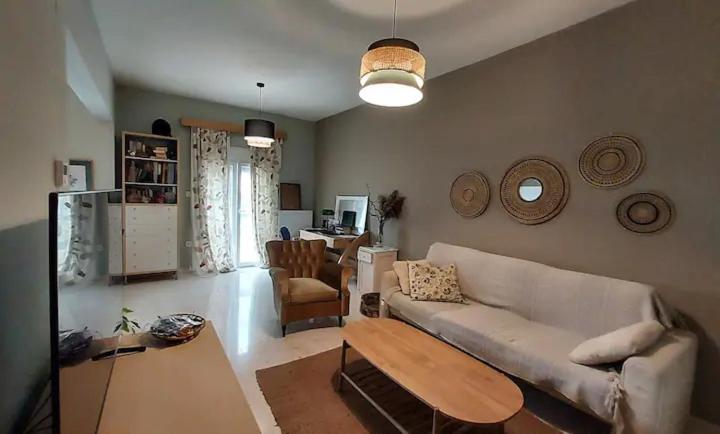 Άνετο και όμορφο διαμέρισμα στην Άνω Πόλη, Thessaloniki (updated prices ...