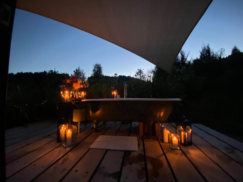 The Box Car with Outdoor Private Bath, Closeburn (updated prices 2024)