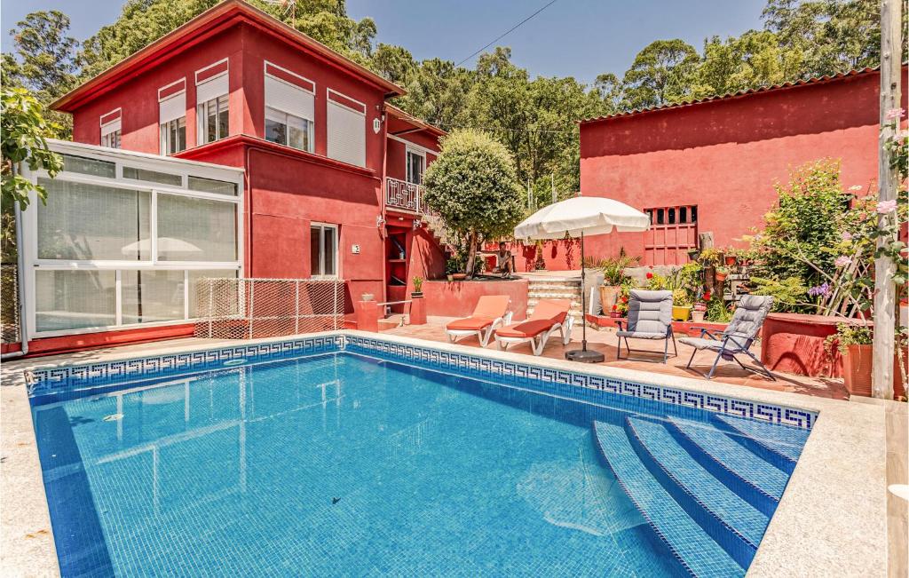 Nice Home In San Xoan De Tabagón With Kitchen, Tabagón (updated prices ...