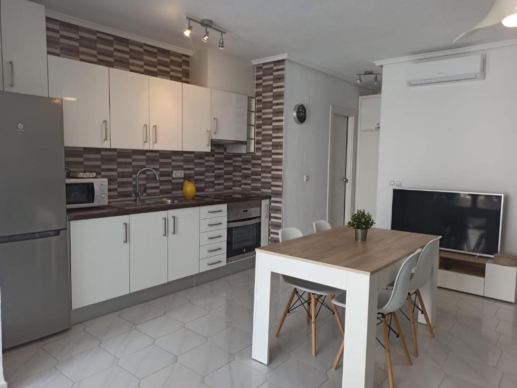 Apartamento en la playa de Cala Capitán -Cabo Roig- Orihuela Costa ...