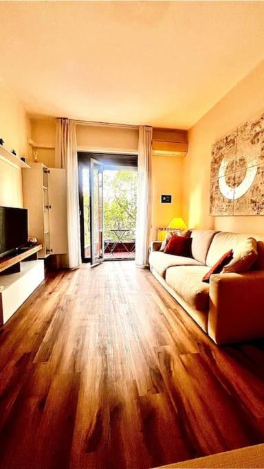 Milano Navigli Bocconi NABA-IULM-IED-Olimpiadi-EASY-SELF, Milan ...