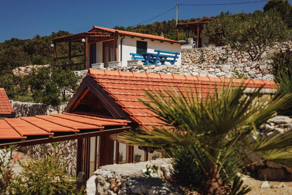 Feral Beach, Neum (updated prices 2025)