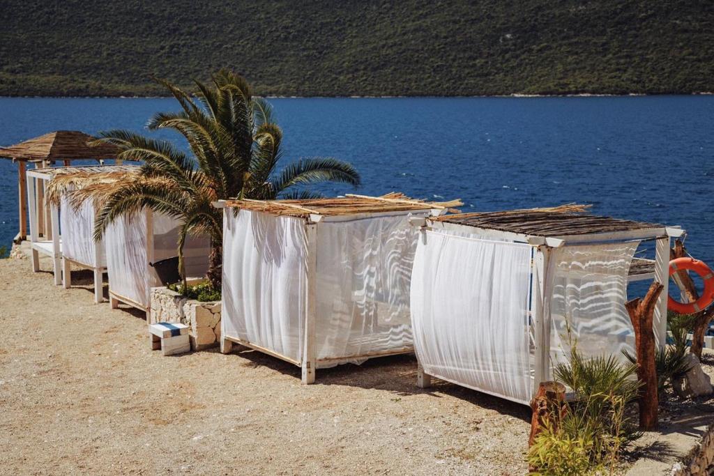 Feral Beach, Neum (updated prices 2025)