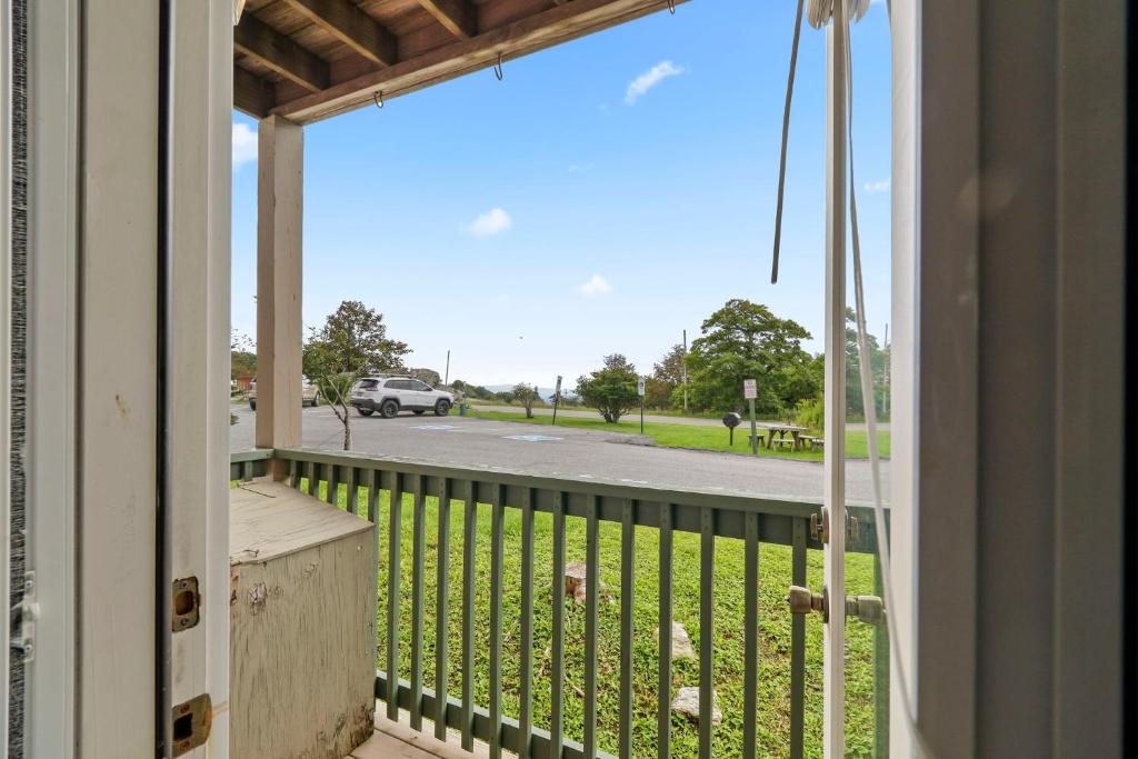 301 Pinnacle Inn Rd 1116 by Carolina Stays, Beech Mountain (updated ...