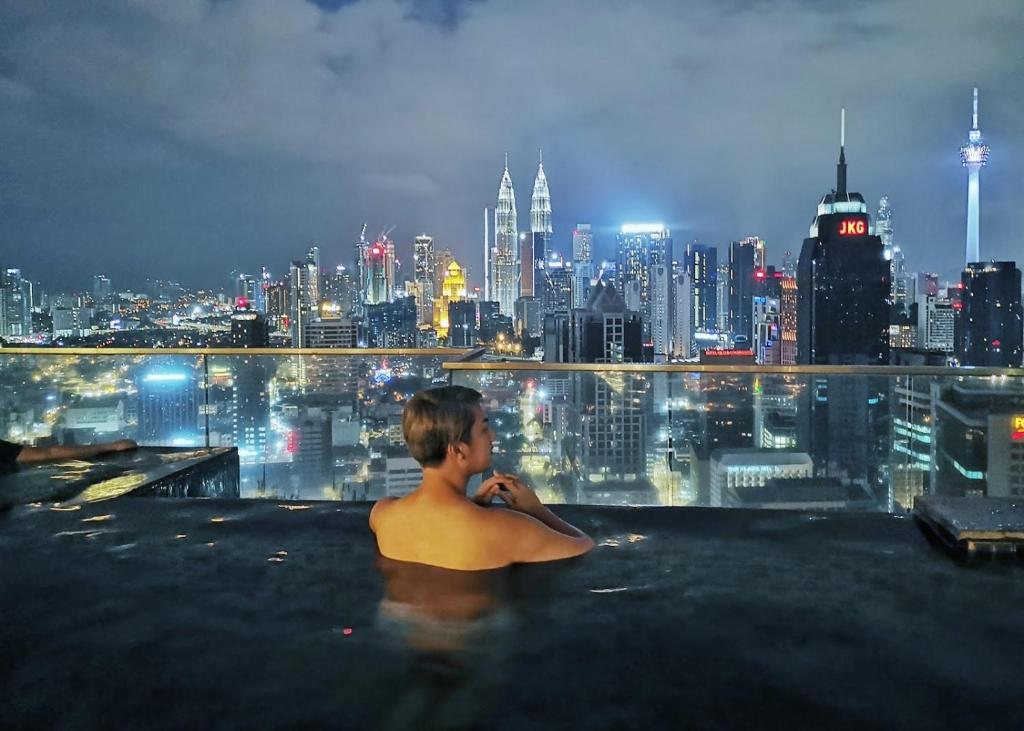 Infinity pool KLCC view by Regalia, Kuala Lumpur (updated prices 2025)