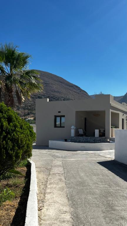 Marios House, Kini – Updated 2024 Prices