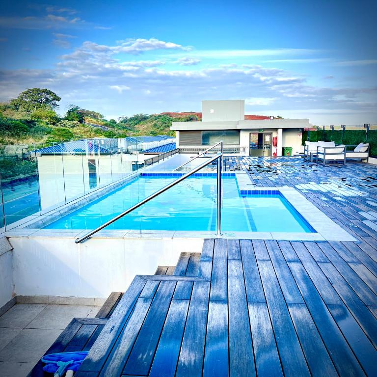 Zimbali lakes boulevard edge, Ballito (updated prices 2025)