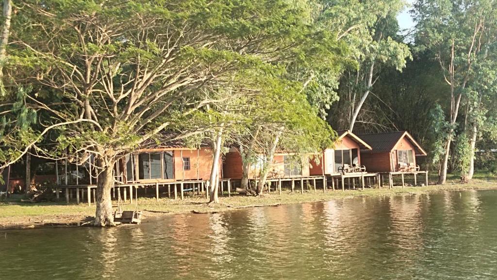 Shamballa Dok krai, Ban Chak Man Thet (updated prices 2026)