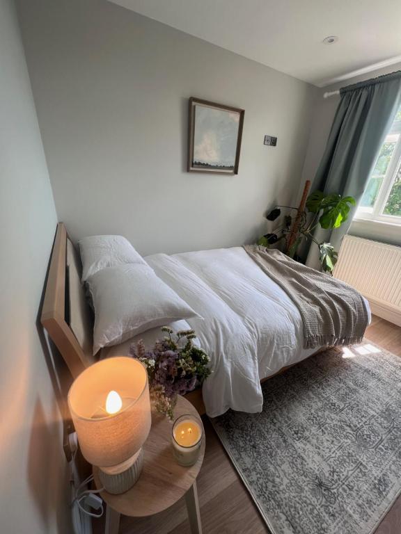 The Oak View, Leavesden Green (updated prices 2026)