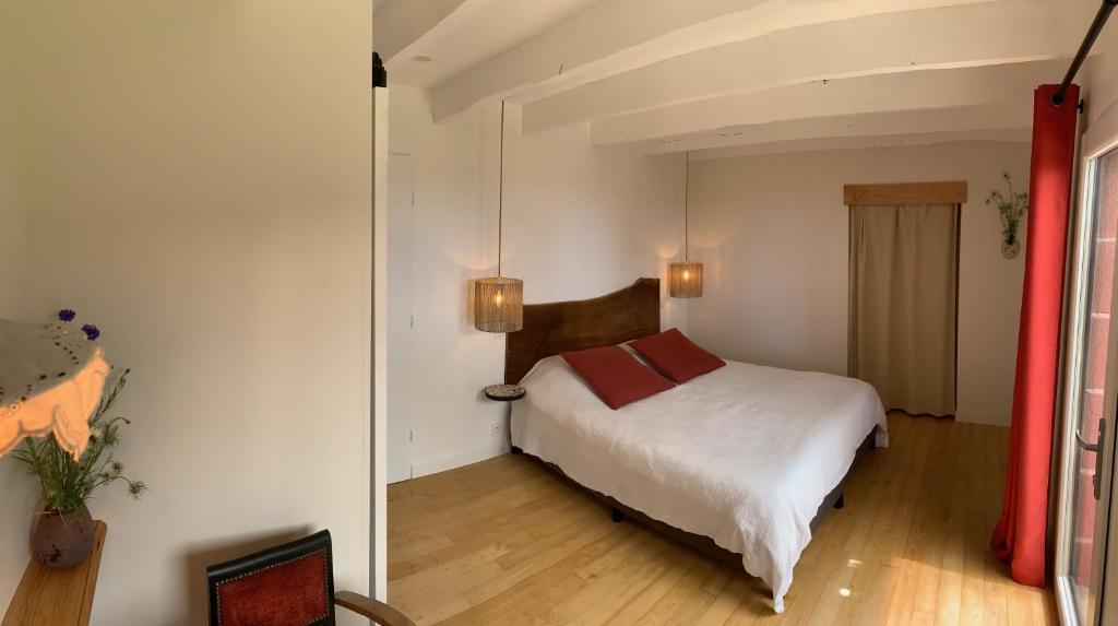 Aux Logis de Fonfroide Chez Mylène & David, Marcolès (aktualisierte ...