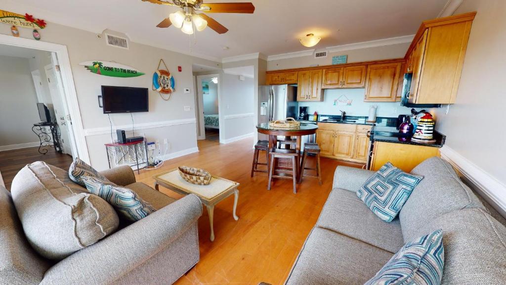 Silver Shores 11 by Tybee Beach Vacation Rentals, Тайби-Айленд ...