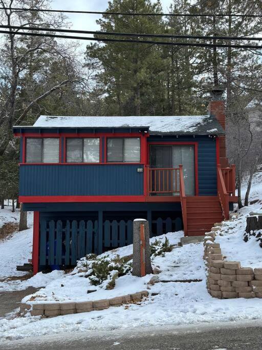 Red Door 2 Bed 2 bath hot tub jacuzzi fireplace, Big Bear Lake (updated ...