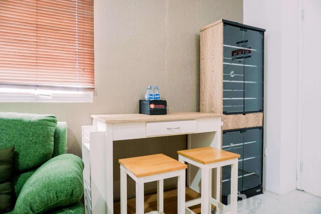 Homey and Comfort Stay 2BR Pakubuwono Terrace Apartment By Travelio ...