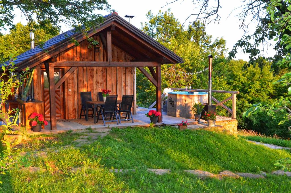 Johanca, Obrov (updated prices 2026)