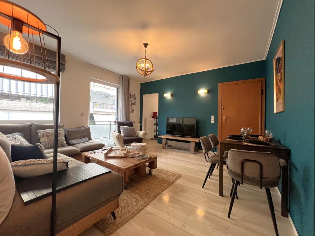 Stylish Apt in Paleo Faliro 300m from the beach, Athens (updated prices ...
