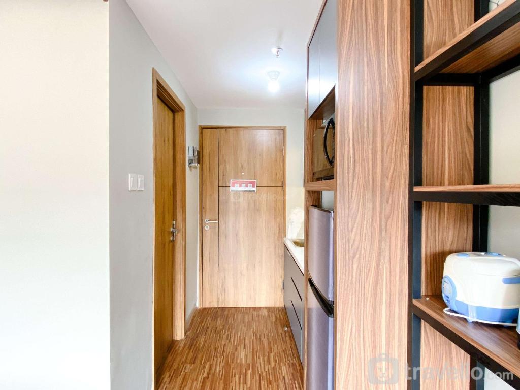 Homey and Simply Look Studio Gateway Park LRT City Bekasi Apartment By ...