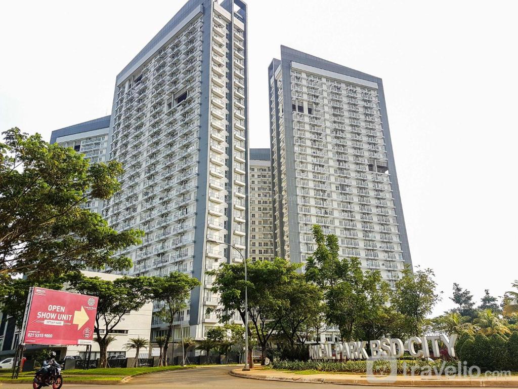 Comfort and Modern 1BR Casa De Parco Apartment By Travelio, Tangerang ...
