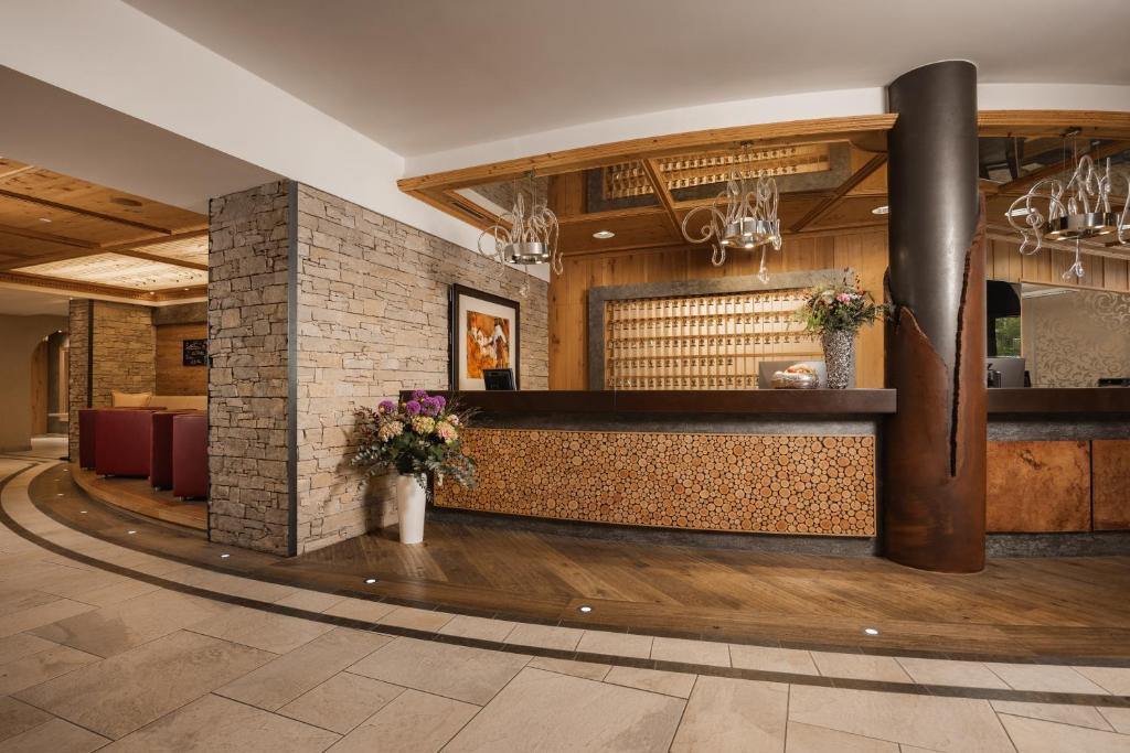 miaflor Familien- & Aktivresort, Ried im Oberinntal (aktualisierte ...