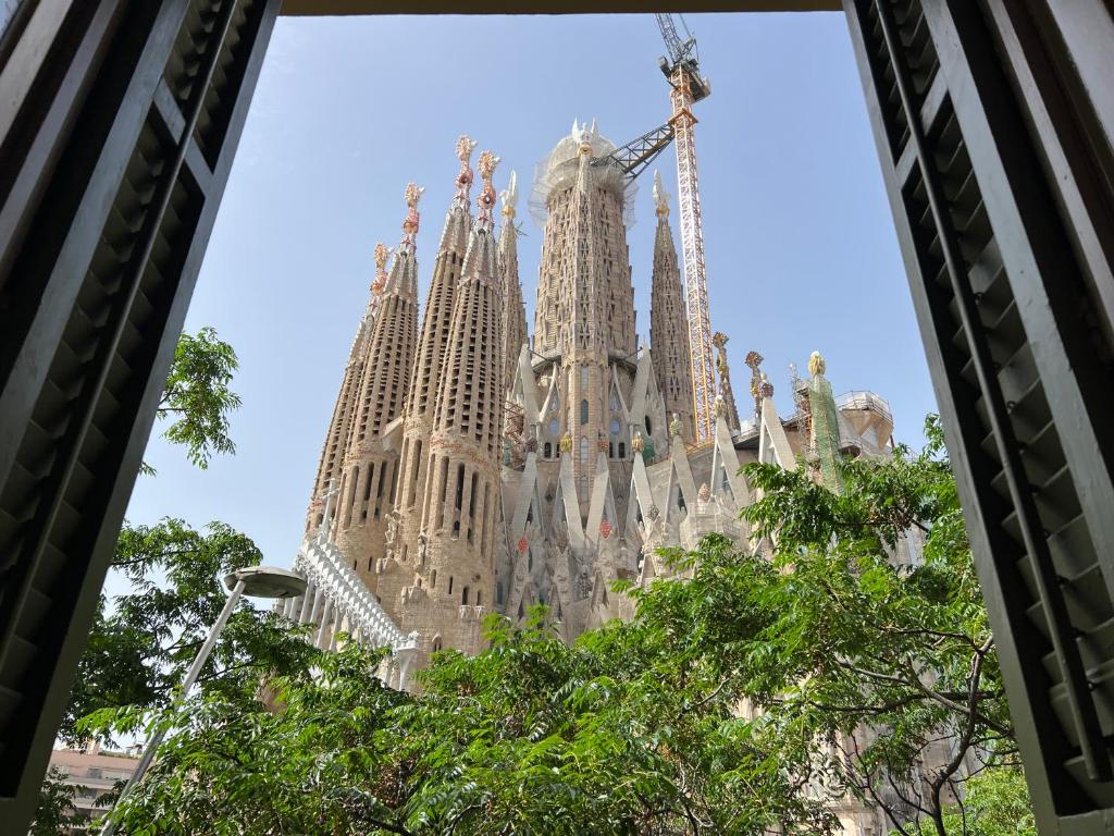 Click&Flat Gaudi Dream II, Barcelona (updated prices 2026)
