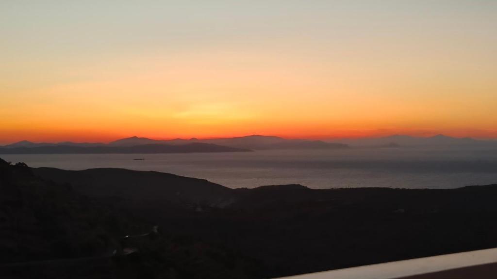 Aggelos & Melina Studios - Enjoy sunset from Aggelos!, Ioulida (updated ...