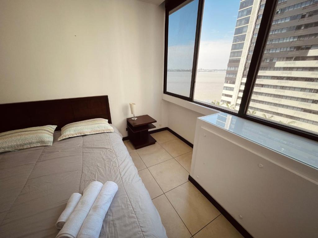 Bellini Puerto Santa Ana Suite Con Vista Al Río, Guayaquil (updated ...