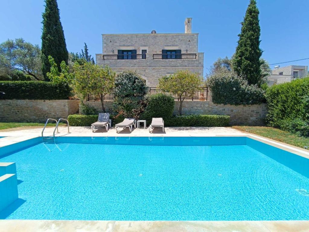 Villa Artemis - Kalamaki Holidays, Kamilari (updated prices 2025)