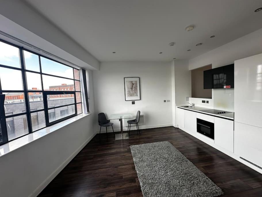 342 Stunning One Bedroom Studio Apartment, Birmingham (updated prices 2026)
