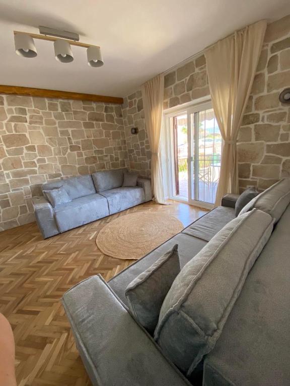 Sunset heaven beach house, Donja Lastva (updated prices 2026)