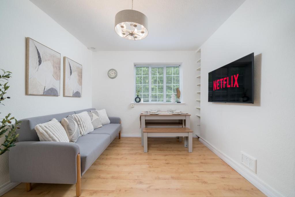 NEW! Cosy Flat - Free Parking - Wapping Station, London (updated prices ...