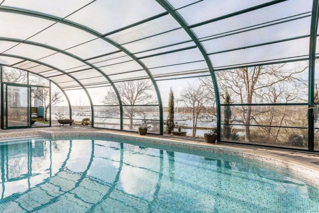 5 Bed Luxury Stunning Waterside Villa Escape with Pool - Sleeps 12 ...