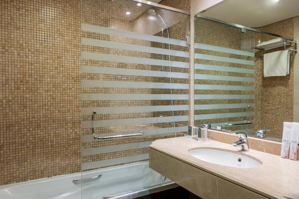 Jiyeh Marina Resort Hotel & Chalets, Jiyeh (updated prices 2025)