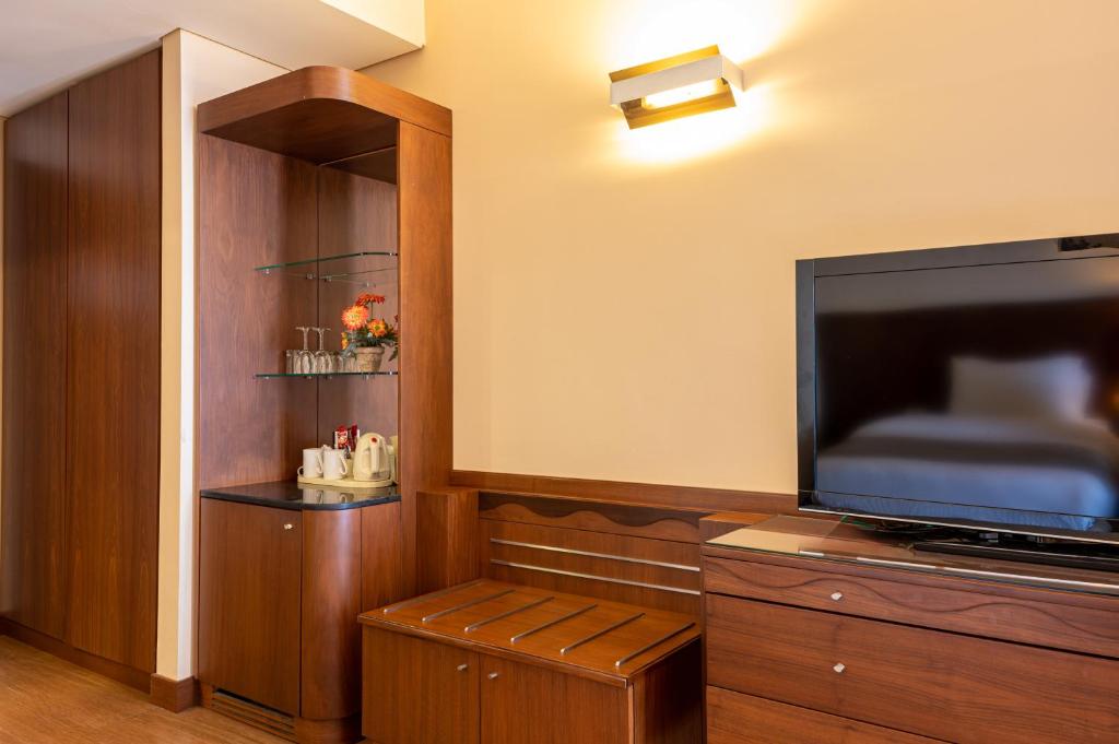 Jiyeh Marina Resort Hotel & Chalets, Jiyeh (updated prices 2025)