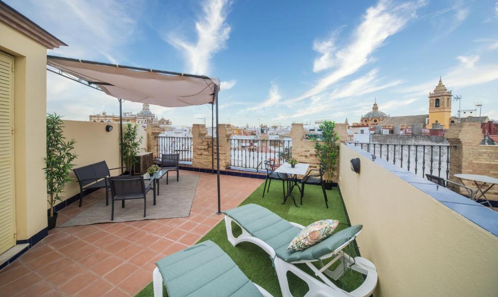 EXCLUSIVE TRIPLEX WITH PRIVATE TERRACE, Seville (updated prices 2025)