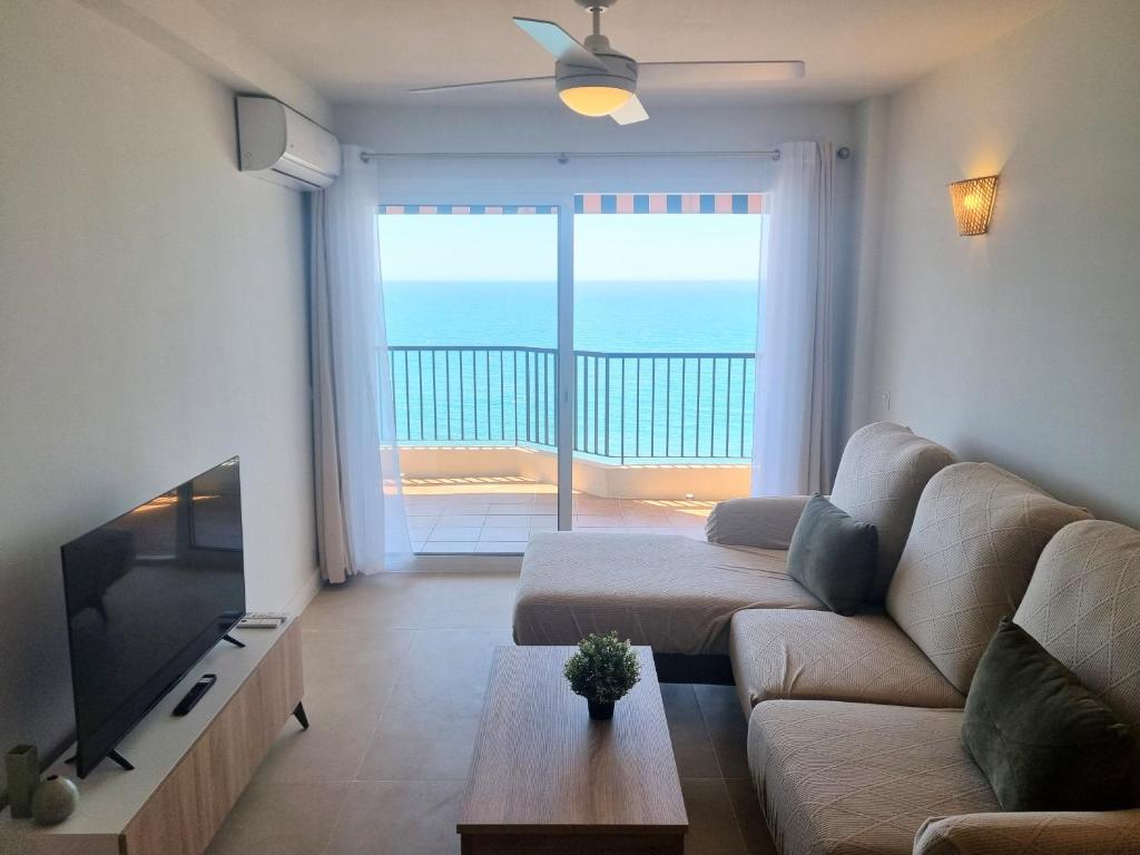 Las Antillas III Front Sea View Pool, Fuengirola (updated prices 2026)