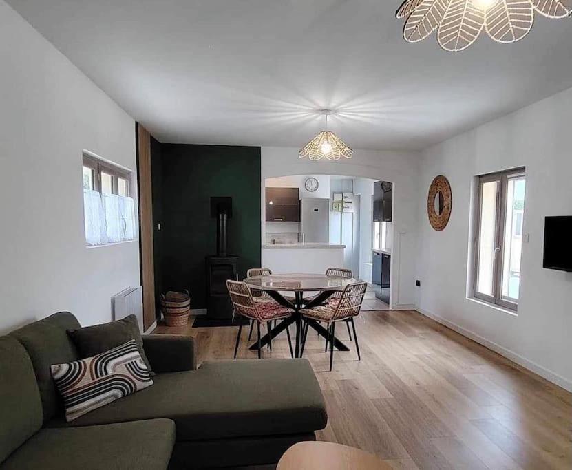 Le Jardin des Lacs Gîte Nature et SPA, Ardres (updated prices 2025)